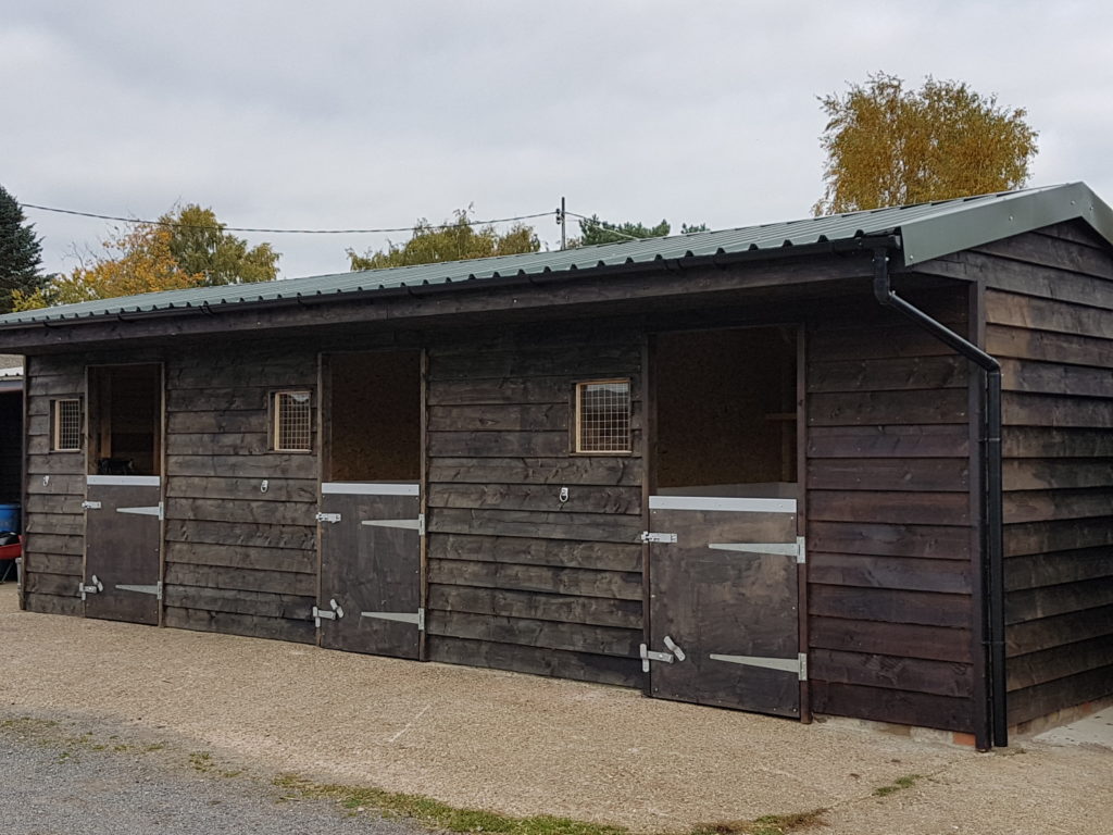 OUR SERVICES – MARVENS (RIDING) STABLES